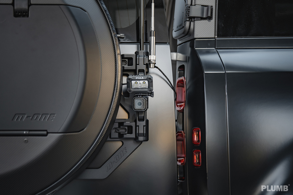 PLUMB Flagpole Antenna Mount Bracket for 2020+ Land Rover Defender ...