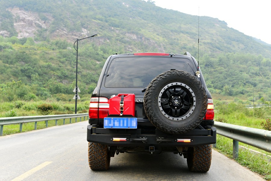 4x4 Rear Bumper With Tire Carrier With Jerry Can For Toyota Land ...